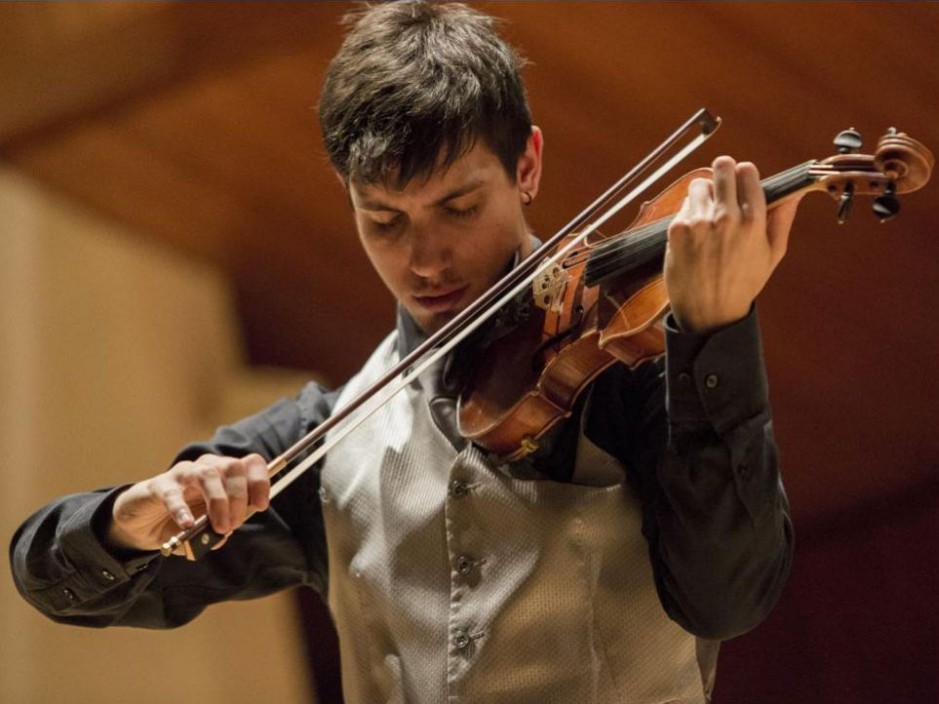 Un joven violinista español recibe una de las más importantes becas de ...