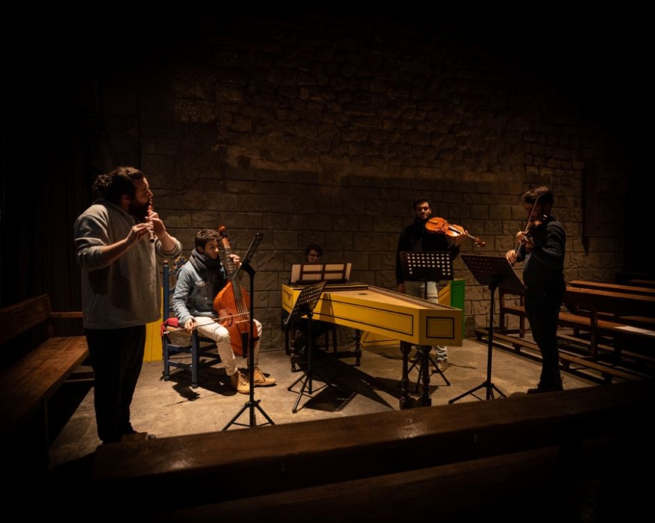 ANACRONÍA, portada de CODALARIO en julio/agosto de 2022