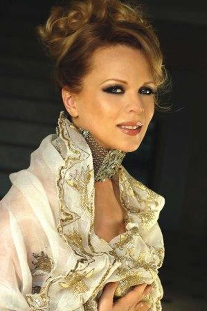 La soprano albanesa Inva Mula ofrece un recital en el Teatro Campoamor ...